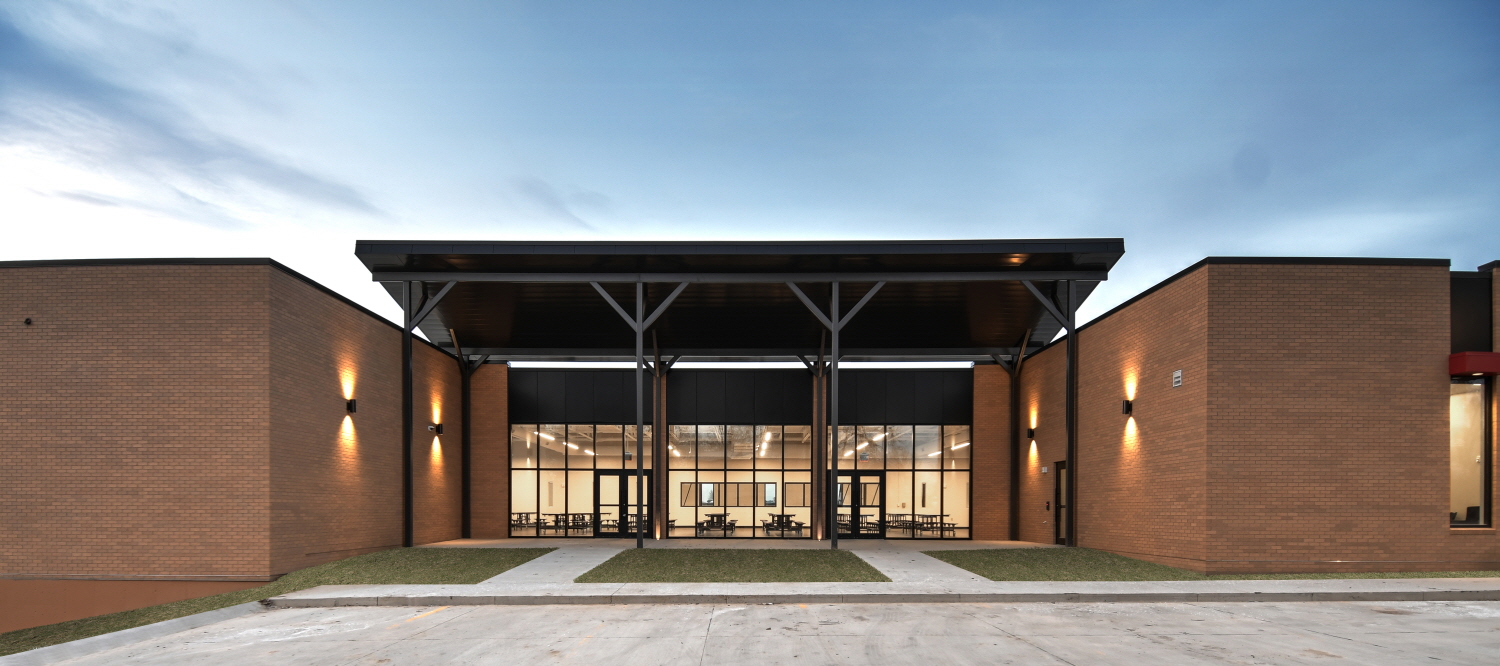 Winnebago…A New School Year…A New School Building – ROME